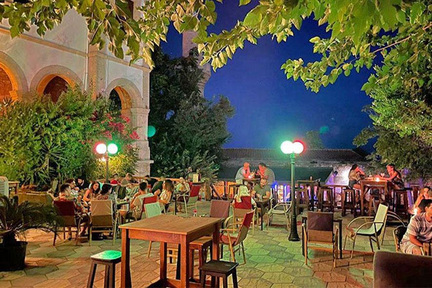 The Evolution of Nightlife in North Cyprus: From Traditional Taverns to ...